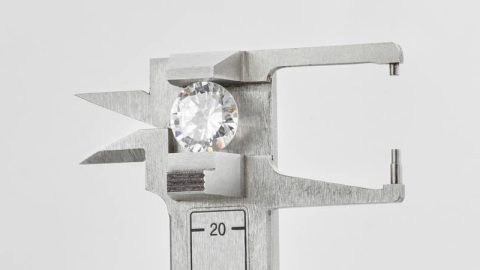 10-Carat (10ct) Diamond: Everything You Need To Know - Diamond101