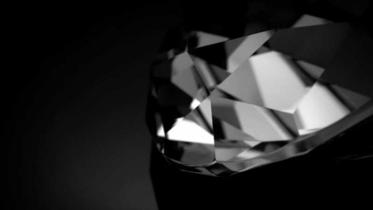 Why Does My Diamond Look Dark? - Diamond101