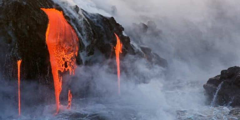 Can Lava Destroy A Diamond? - Diamond101