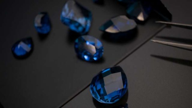 Can You Test a Sapphire With a Diamond Tester? - Diamond101
