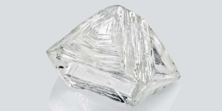 How Can You Tell if an Uncut Diamond Is Real? - Diamond101