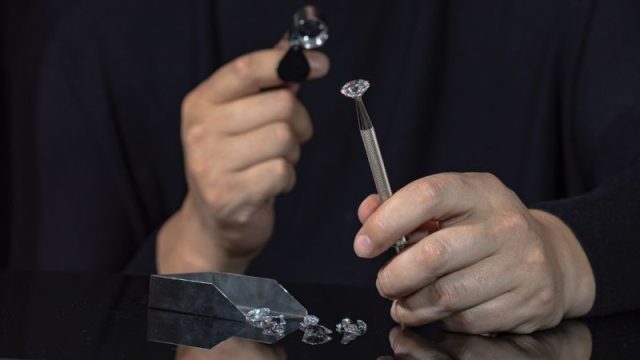 Diamond Color vs. Clarity: Which Factor Is More Important? - Diamond101