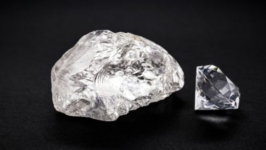 Diamond Vs. Quartz: Comparison Guide - Diamond101