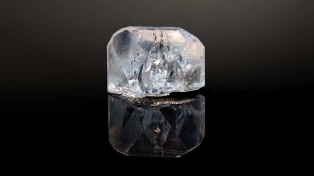 The Most Critical Differences Between Diamond And Topaz - Diamond101