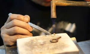 What Will Happen If You Burn A Diamond? - Diamond101