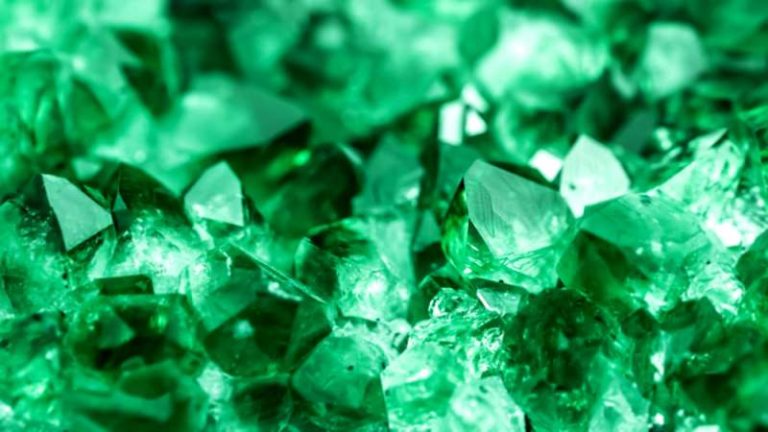 Green Diamonds: Everything You Need to Know - Diamond101