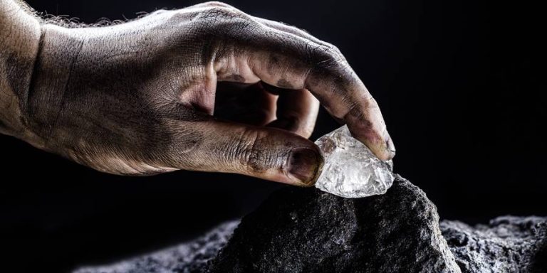 An In-Depth Guide on Diamond Cutting: How Are Diamonds Cut? - Diamond101