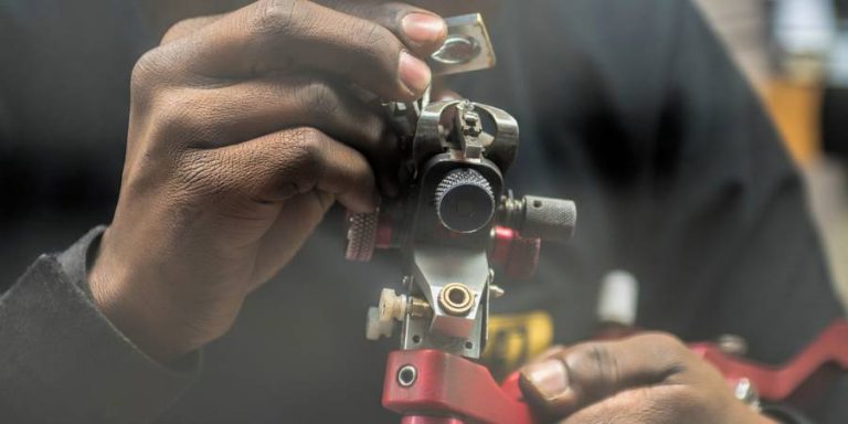 An In-Depth Guide on Diamond Cutting: How Are Diamonds Cut? - Diamond101