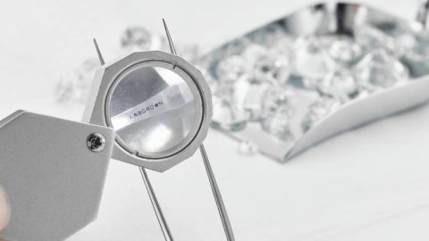 How Can You Tell If A Diamond Is Lab Grown? - Diamond101