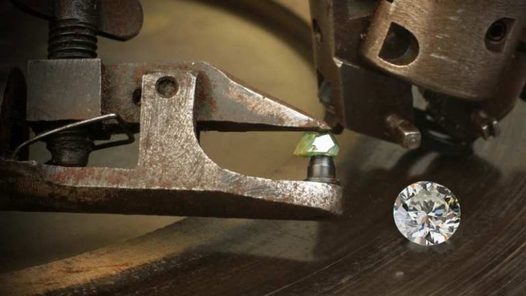 How Much Force Does It Take To Break A Diamond? - Diamond101