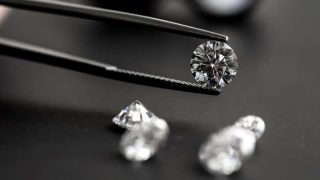 0.1-Carat (0.10ct) Diamond: Everything You Need to Know - Diamond101