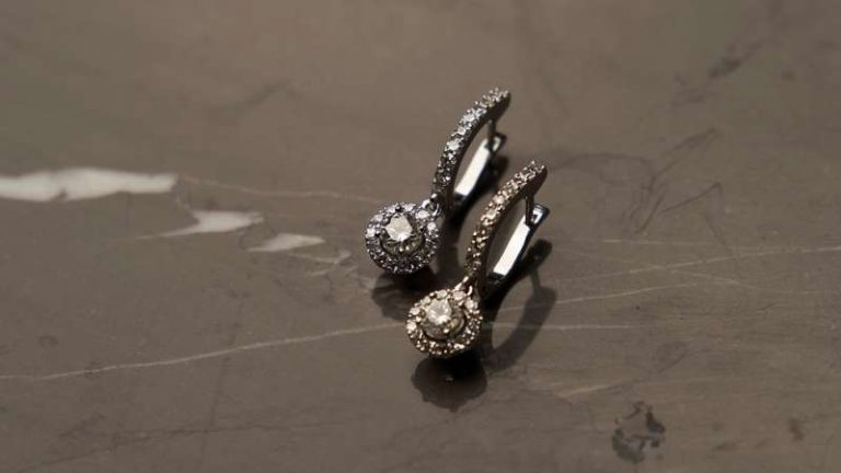 Gray Diamonds: Everything You Need to Know - Diamond101