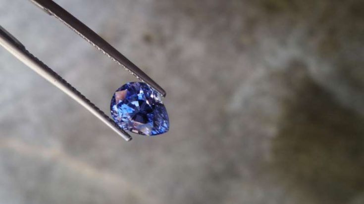 Can You Test a Sapphire With a Diamond Tester? - Diamond101