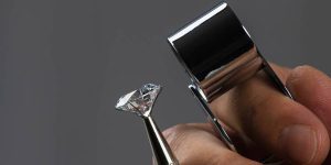 How to Tell if a Diamond Is Real Without a Tester? - Diamond101
