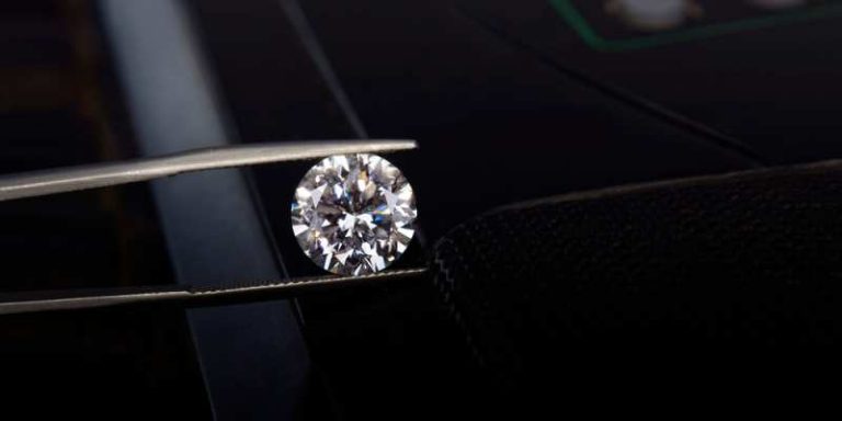 Which Diamond Is The Rarest Diamond? World’s Rarest Gems - Diamond101