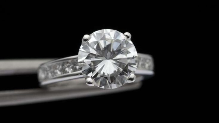 Round Brilliant Cut Diamonds: Everything You Need To Know - Diamond101