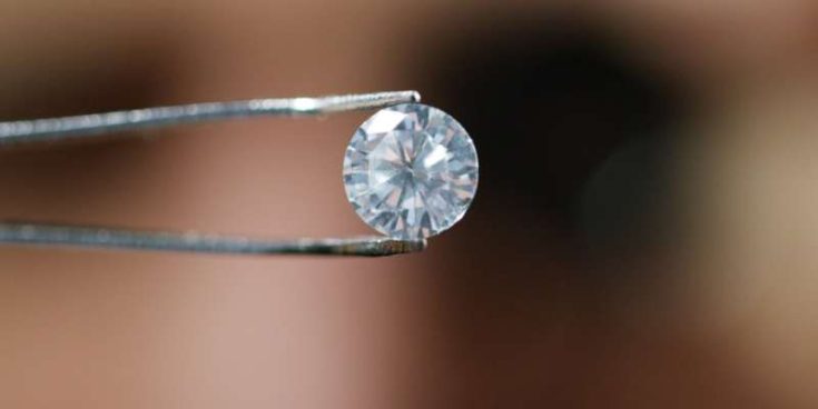 Eye-clean Diamonds: How to Tell if a Diamond Is Eye Clean? - Diamond101