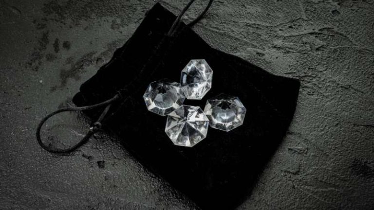 Diamond Slang: Why Are Diamonds Sometimes Called Ice? - Diamond101