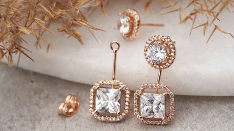 How to Tell if Diamond Earrings Are Real or Fake? - Diamond101