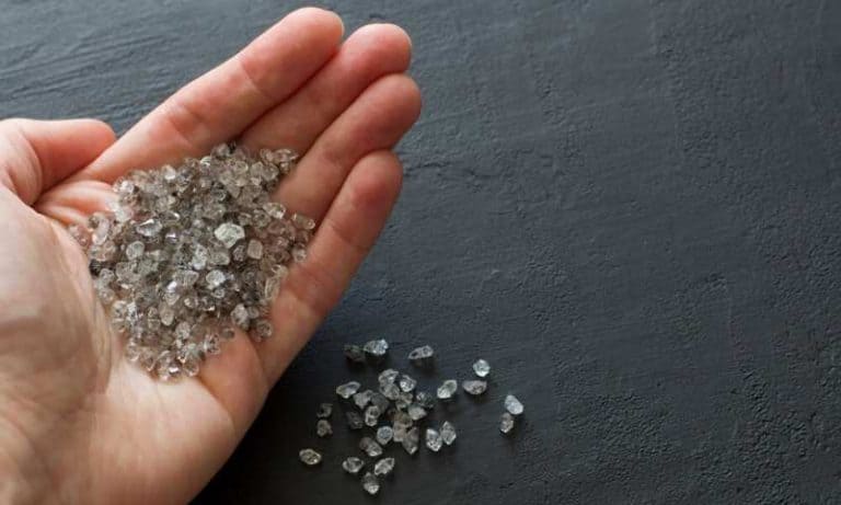 What Is The Difference Between Diamonds And Graphite? - Diamond101