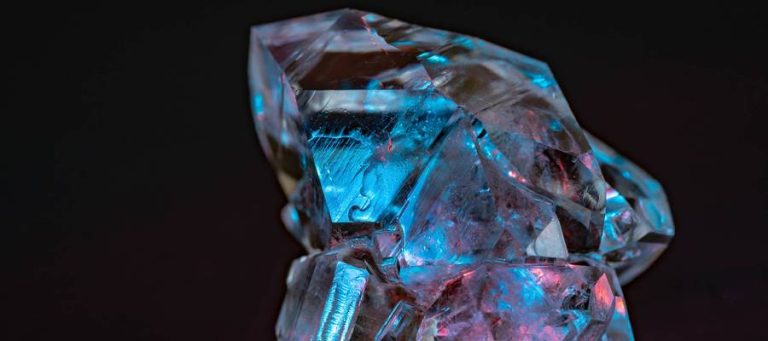 What Kind of Rocks Are Diamonds Found In? - Diamond101