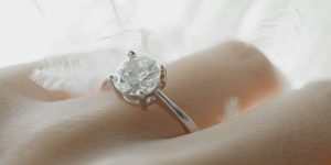 White Gold: Everything You Need to Know and More - Diamond101