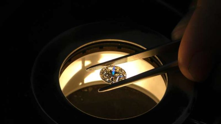 Can a Chipped Diamond Ring Be Repaired? - Diamond101