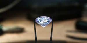 Will A Diamond Shatter If Heated? - Diamond101